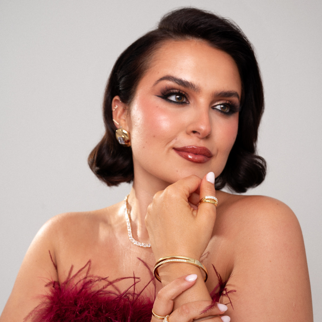 From Paris to Ireland: The Journey of the Aideen Kate Collection – Ór ...